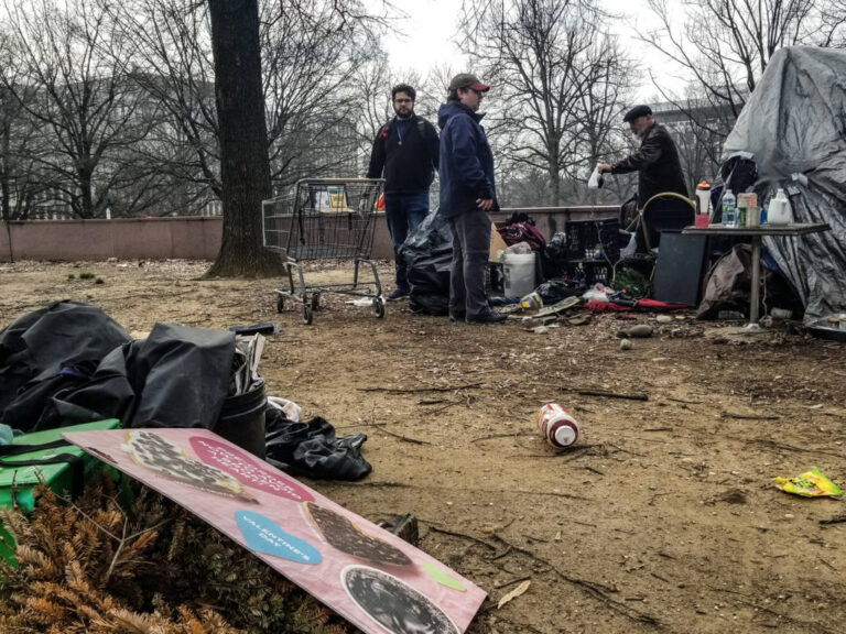 E Street homeless encampment cleared out, again - Street Sense Media